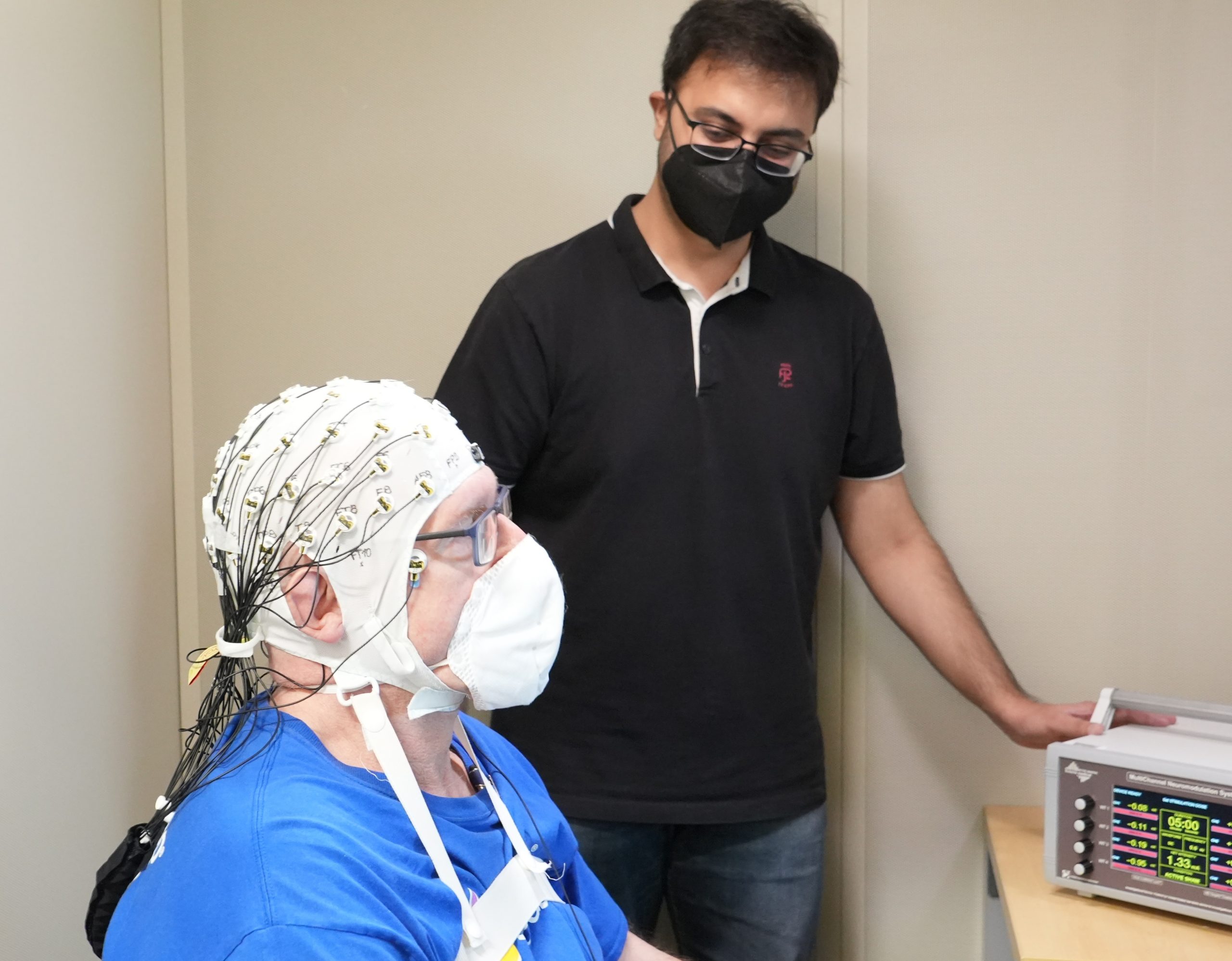 Rhythmic Electrical Brain Stimulation Improves Memory in Elderly People ...